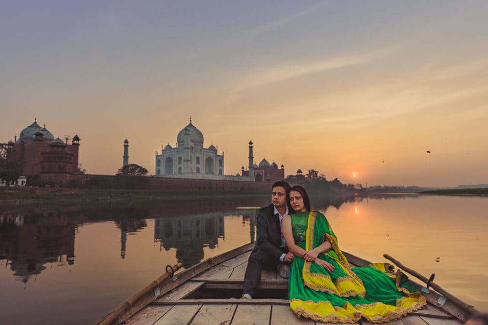 Prewedding photoshoot in Taj Mahal, Agra | Beautiful Couple | Surbhi ...